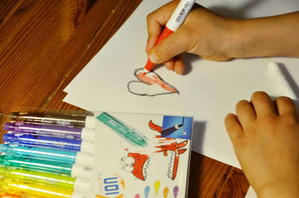 Malen, Schreiben und ausradieren - mit Filzstift - Mutter & Söhnchen